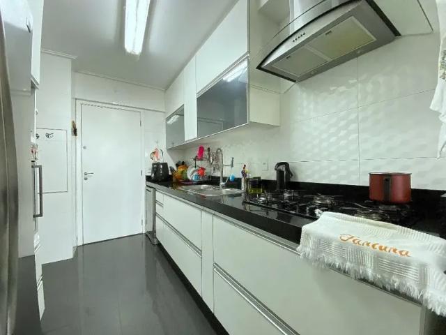 Apartamento 3 dormitórios com 2 vagas na Frente em Jardim — Financia