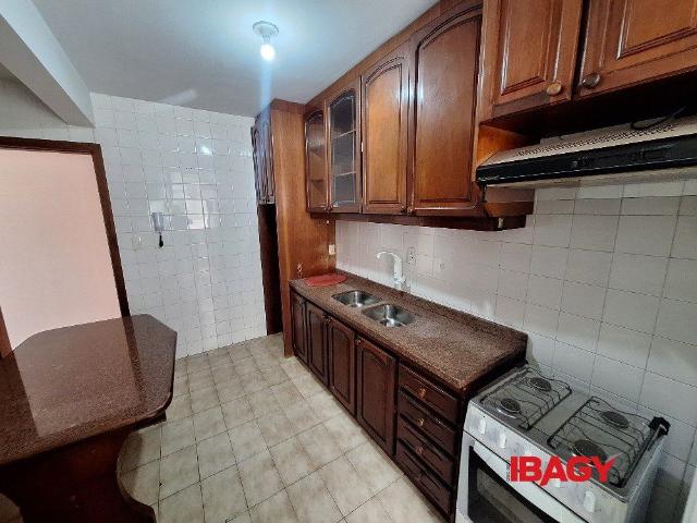 Apartamento 3 Quartos Coqueiros 92m²