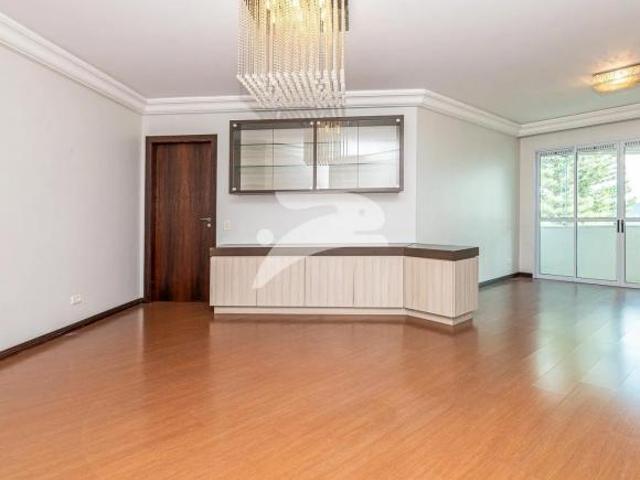 Apartamento 3 Quartos Cabral 147m²