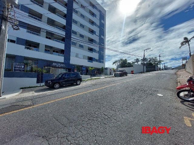 Apartamento 3 Quartos Capoeiras 80m²