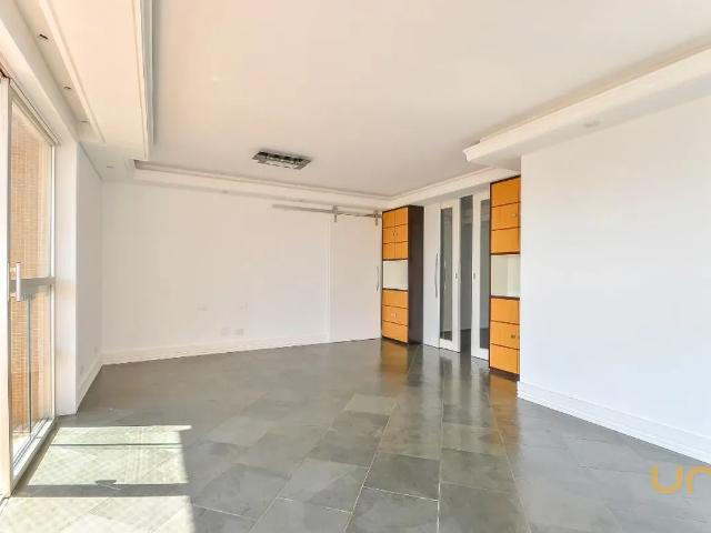 Apartamento 3 Quartos Centro Cívico 152m²
