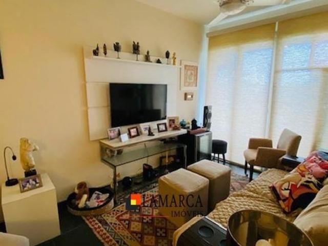 Apartamento 3 quartos a 200metros da praia Guaruja