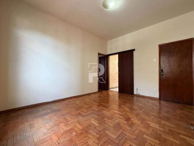 APARTAMENTO 3 QUARTOS À VENDA – CENTRO