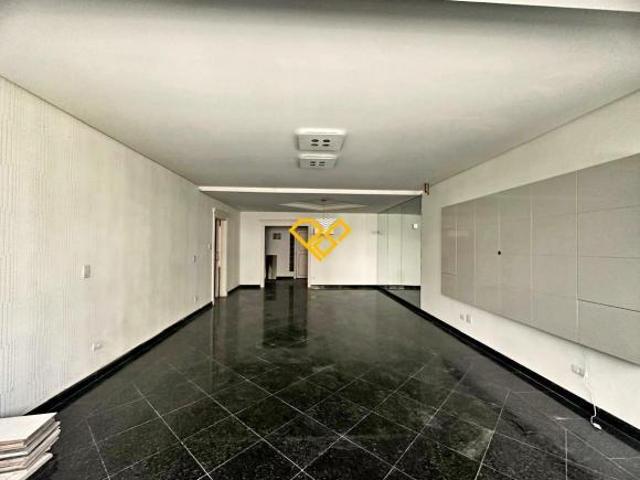 Apartamento 3 Quartos a Venda em Santos Sp
