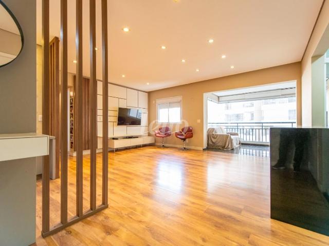 Apartamento 3 quartos à venda no a Baeta Neves