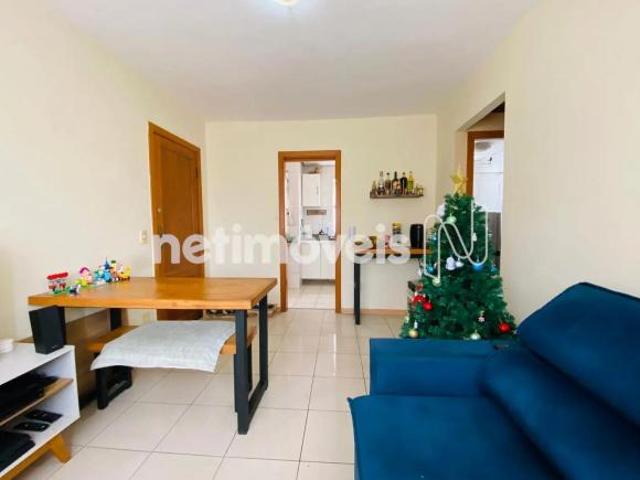 Apartamento 3 Quartos à Venda no Floresta!