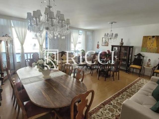 Apartamento 3 Quartos à Venda no Gonzaga em Santos