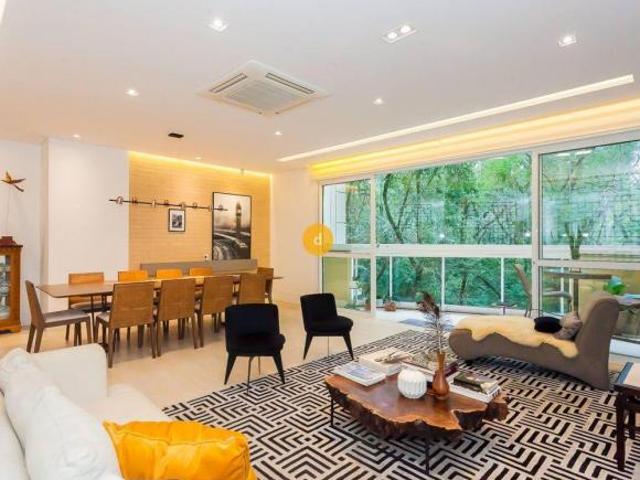 Apartamento 3 quartos amplo com 2 suítes e 3 vagas de garagem