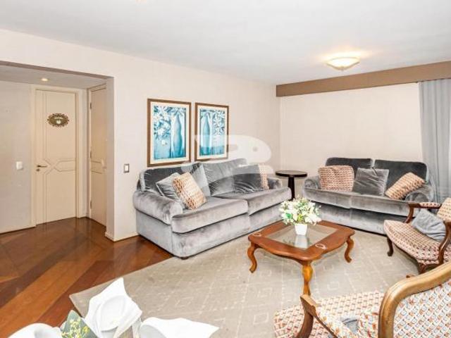 Apartamento 3 Quartos Agua Verde 150m²