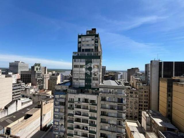 Apartamento 3 quartos e 1 vaga no Centro Histórico