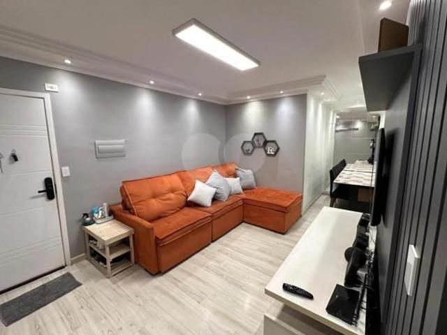 Apartamento 3 quartos e 2 Vagas Livres a 900m do Metrô Tucuruvi