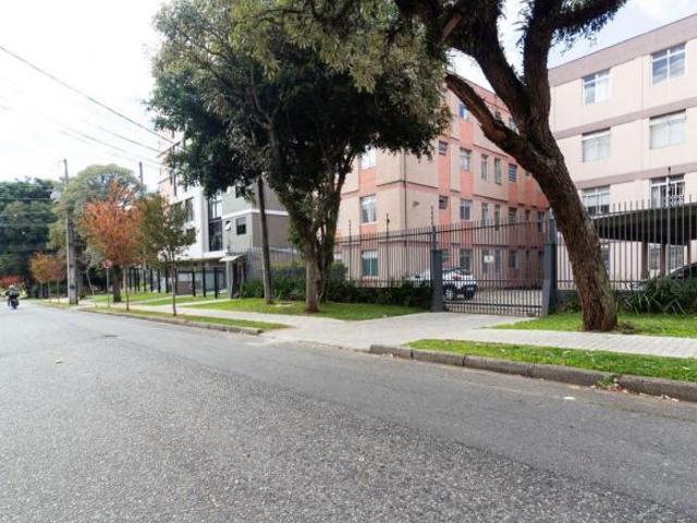 Apartamento 3 Quartos e Vaga Coberta por R$359.990 Água Verde Curitiba/PR