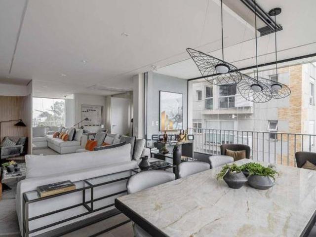 Apartamento 3 quartos em Pinheiros, 1 suíte, 2 vagas de garagem, ótima localização e lazer completo
