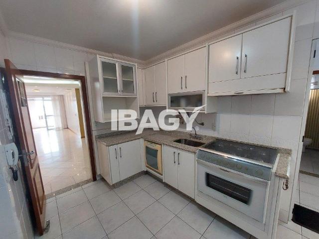 Apartamento 3 Quartos Kobrasol 134m²