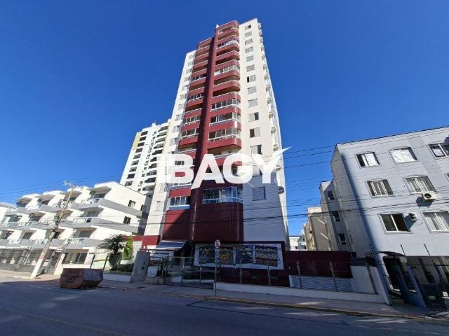 Apartamento 3 Quartos Kobrasol