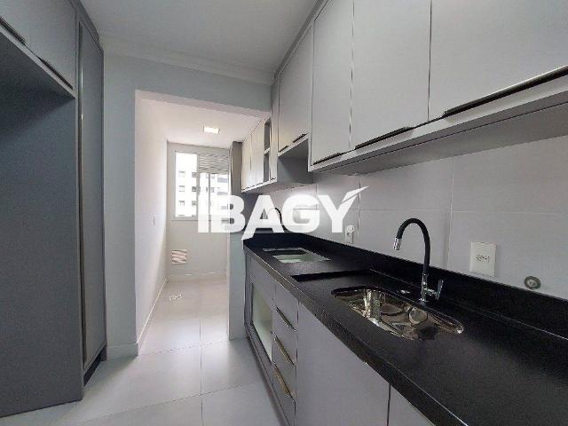 Apartamento 3 Quartos Kobrasol 92m²