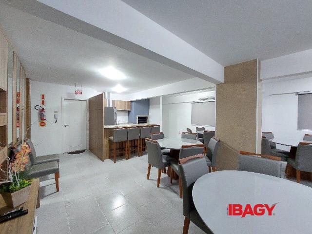 Apartamento 3 Quartos Kobrasol 99m²