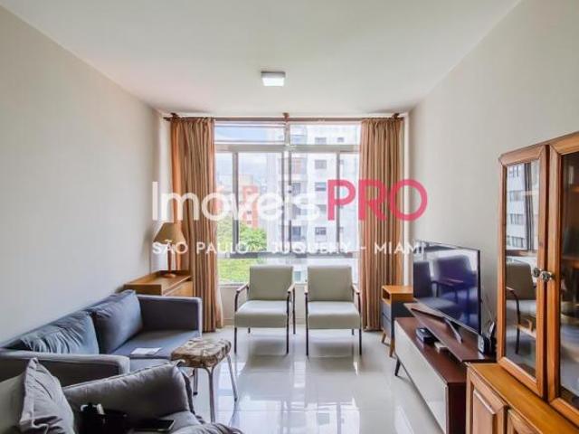Apartamento 3 quartos. Ótima localização em Moema!