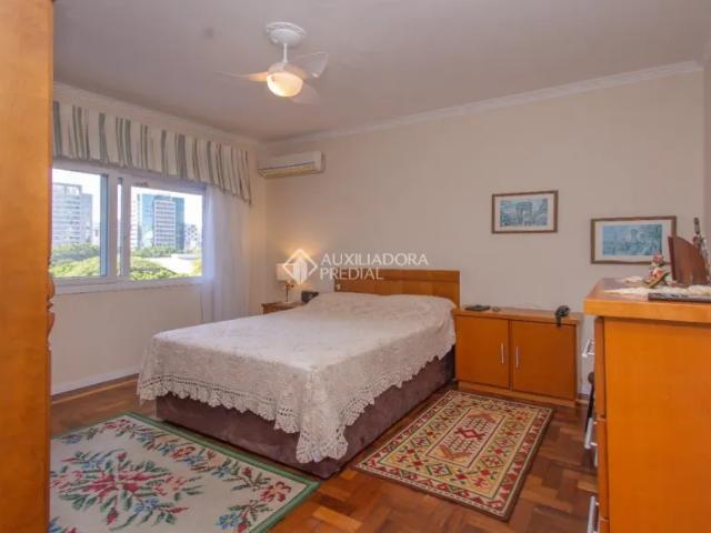 Apartamento 3 quartos no bairro Moinhos de Vento em Porto Alegre/RS