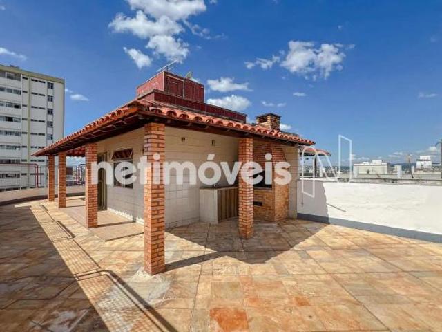 Apartamento 3 Quartos no Sagrada Família: Conforto, Espaço e Localização Privile