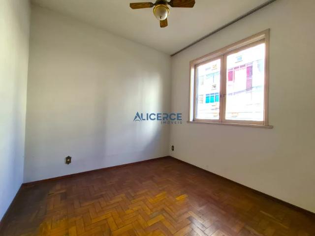 Apartamento à venda com 3 quartos na Floriano Peixoto!