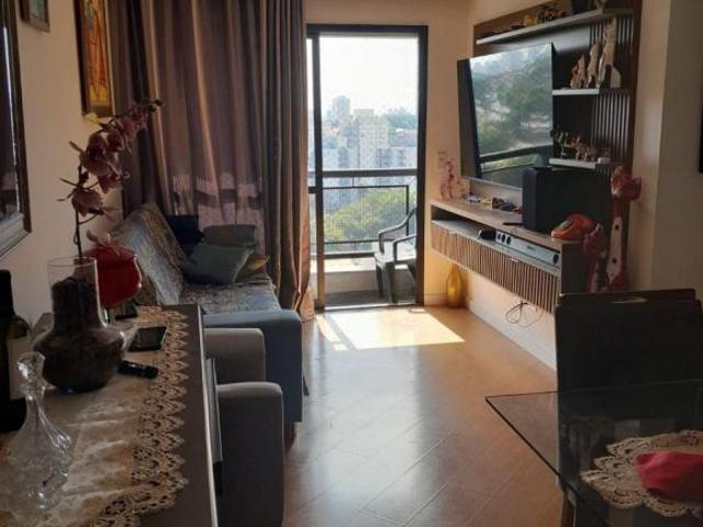 Apartamento 3 quartos sala com sacada e 2 vagas demarcadas Parque Fongaro