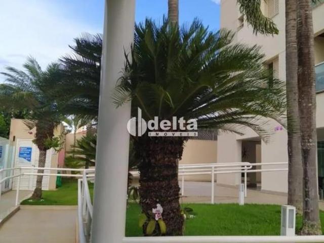 Apartamento 3 quartos sendo 3 suíte, disponível para venda no bairro Osvaldo Rezende em Uberlândia M