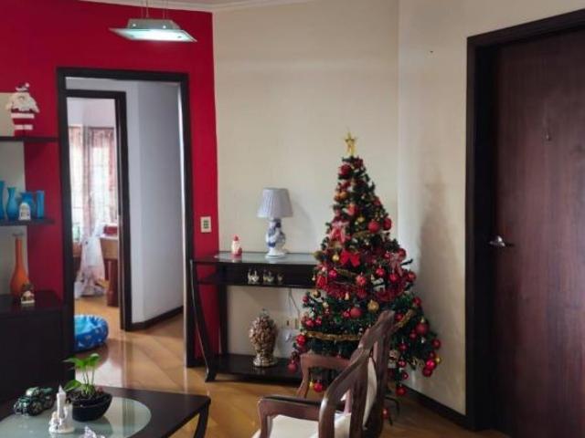 Apartamento 3 quartos, sendo 1 Suíte Bwc S