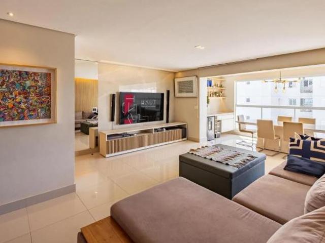 Apartamento 3 quartos, sendo 2 suítes à venda no Residencial Flamboyant Parc