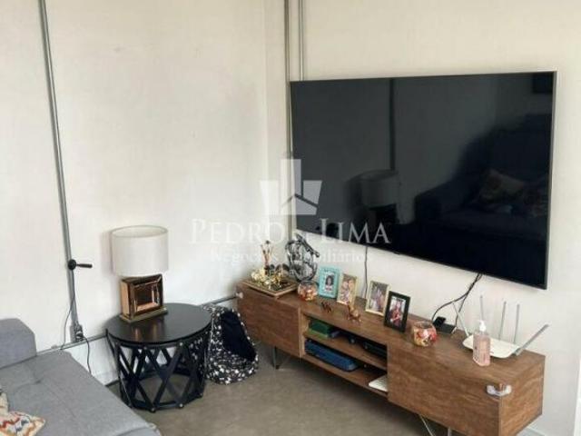 Apartamento 3 quartos sendo 2 suítes e 2 vagas fixas no Tatuapé. Condomínio Zaira