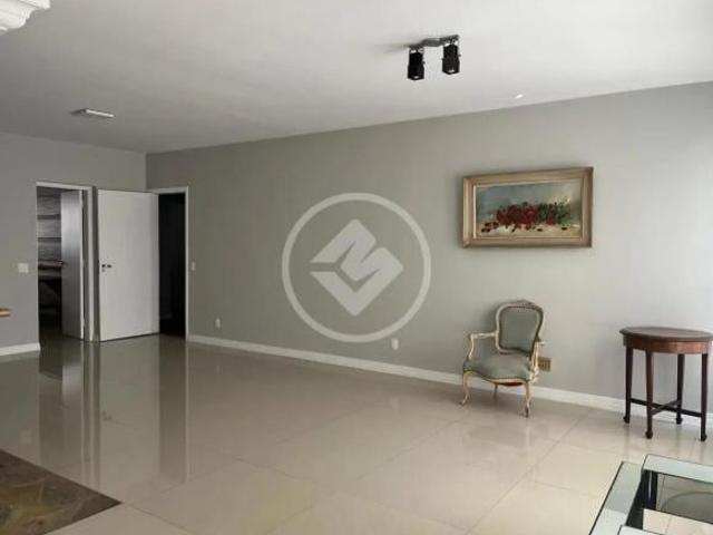 Apartamento 3 quartos, sendo uma suite, no Bairro do Gonzaga em Santos