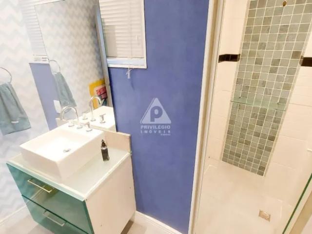 Apartamento 3 quartos, suíte, closet, 120 mts, 1 vaga de garagem, na Gávea