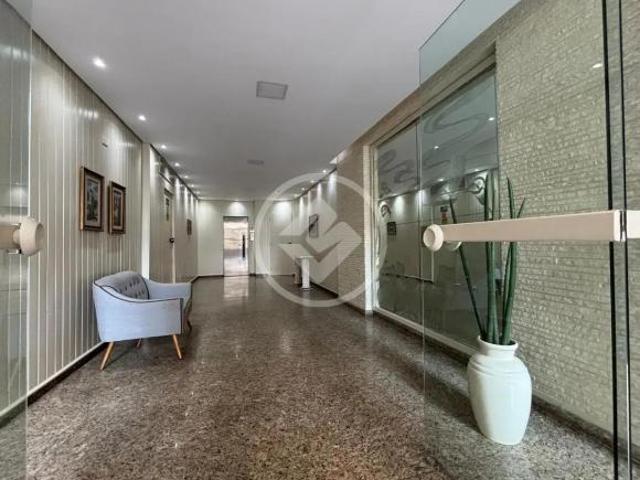 Apartamento 3 quartos /suite/ no Bairro do Gonzaga /1 quadra da Praia / em Santos SP