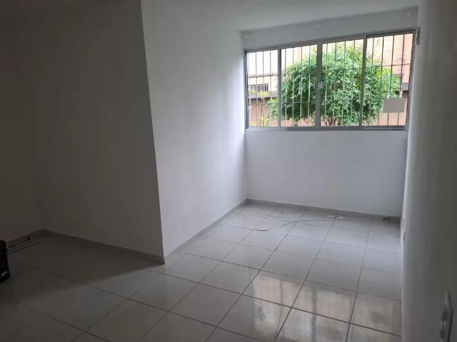 Apartamento, 3 Quartos para Alugar, 70 m² por R$ 1.800,00