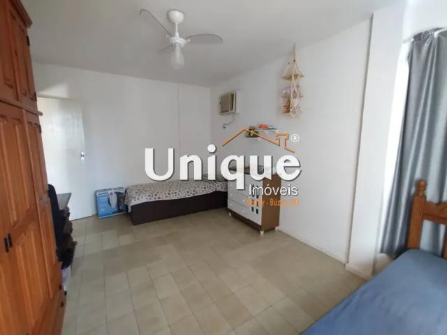Apartamento 3 quartos, próximo a Praia do Forte, à venda por R$ 489.000,00