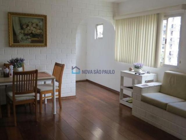 Apartamento 3 Quartos, uma Suite à venda em Moema