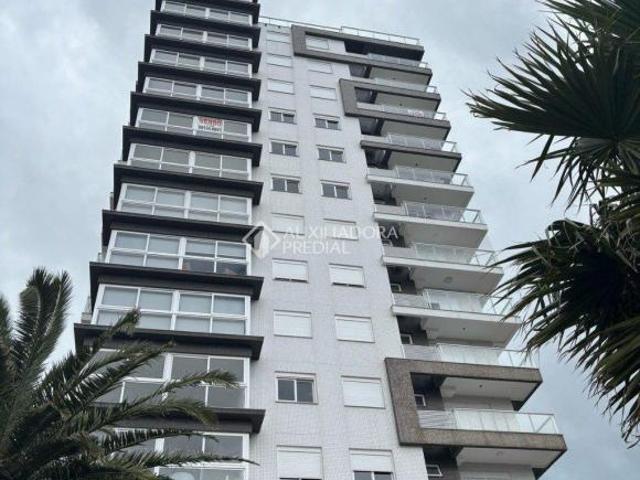 Apartamento 3 quartos, uma suite, churrasqueira e vaga de garagem dupla