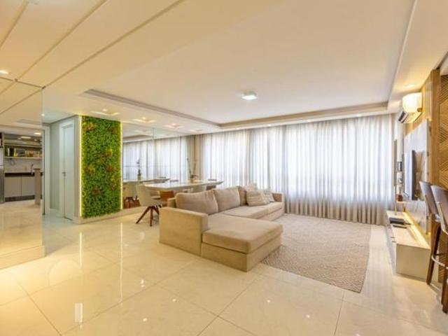 Apartamento 3 quartos, vaga, elevador e churrasqueira no bairro Petrópolis
