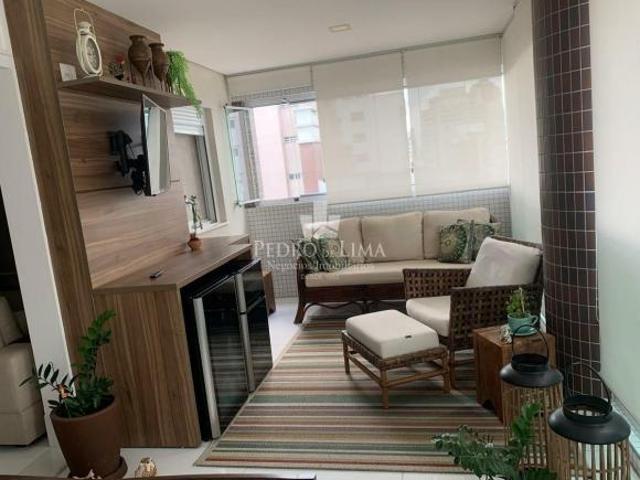 Apartamento 3 suítes 4 vagas, Anália Franco. Condomínio Porto Real
