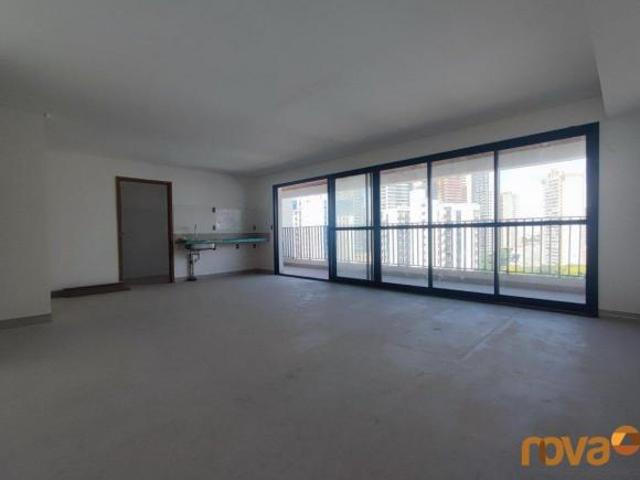 Apartamento 3 suítes 121m² no Setor Oeste