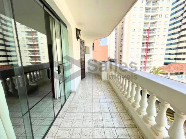 Apartamento 3 suítes, 133m², mobiliado, varanda, 1 vaga, a 2 quadras da praia Pitangueiras