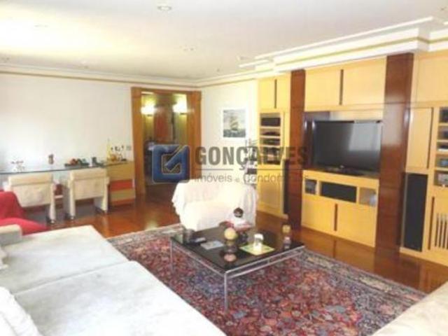 Apartamento 3 suites, 260 mts² no Bairro Jardim em Santo André