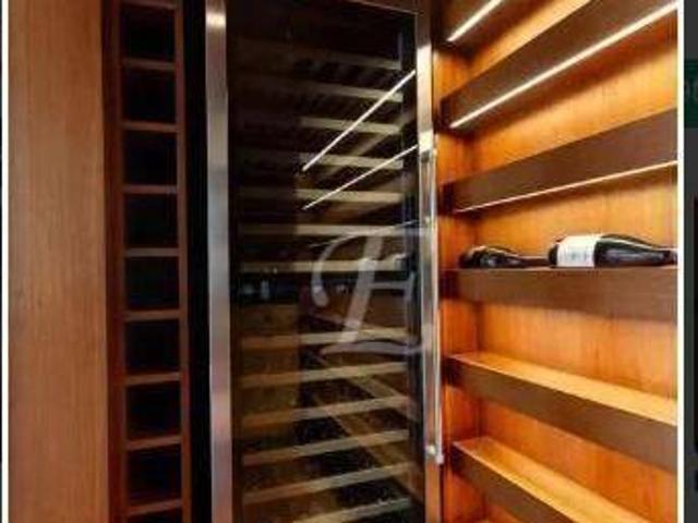 Apartamento 3 suítes 2 vagas reformado 194ms2 Itaim Bibi