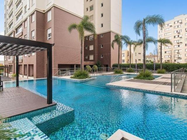 Apartamento 3 suítes 3 vagas no Moinhos