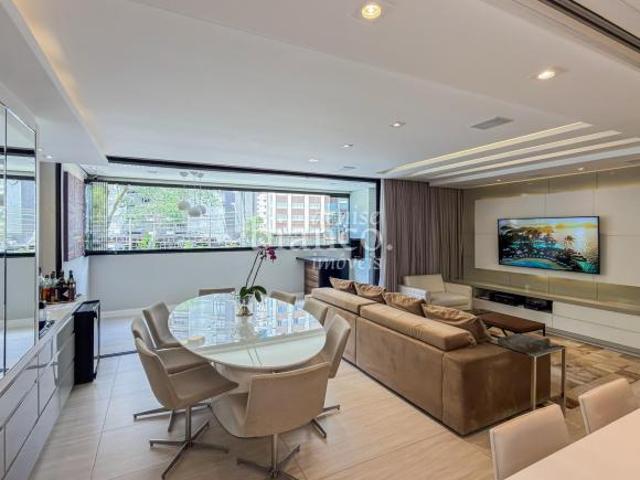 APARTAMENTO, 3 SUÍTES, 3 VAGAS, PRAÇA DA UCRÂNIA!