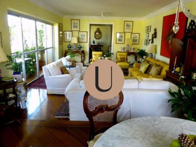 Apartamento 3 suítes, 3 vagas, 203 m2. Real Parque!