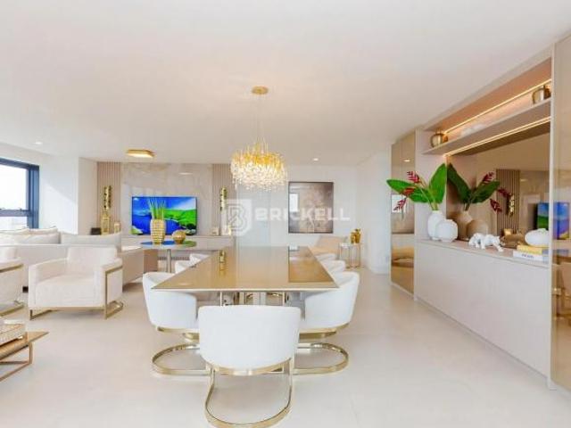 Apartamento 3 suítes à Venda no Ecoville, 272m²