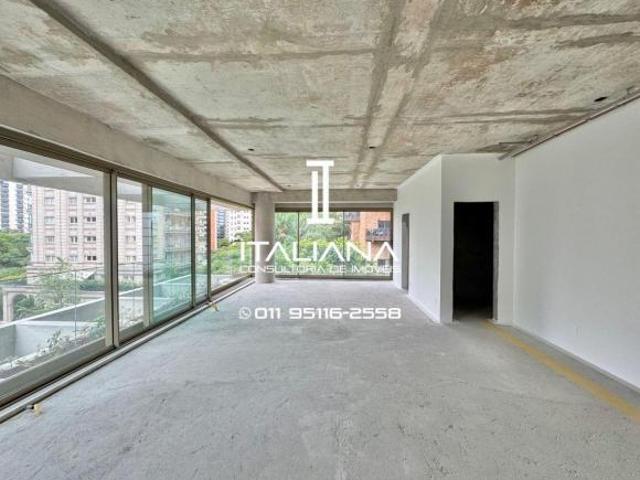 Apartamento 3 Suítes a venda em Vila Nova Conceição São Paulo