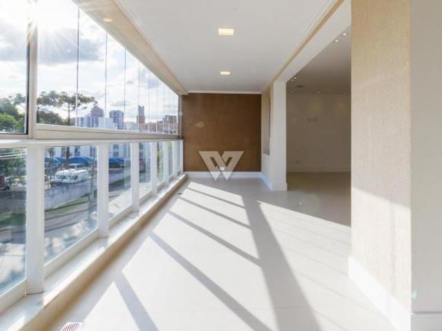 Apartamento 3 suítes Água Verde Curitiba
