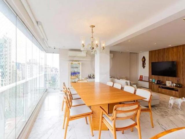 Apartamento 3 Suítes BROOKLIN